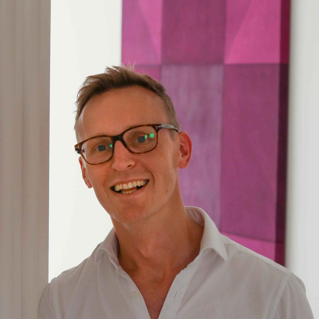 About Us - Get to know Awaken Intelligence